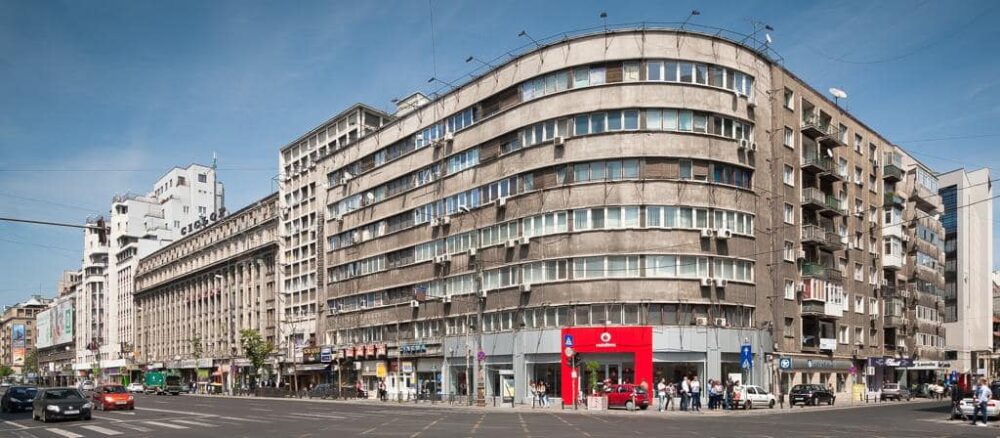 Mutări imobiliare importante în București: cine a cumpărat blocul Scala ...
