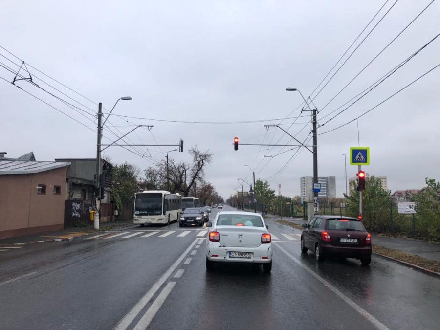 FOTO | Semaforul provizoriu de pe Şoseaua Antiaeriană este funcțional ...