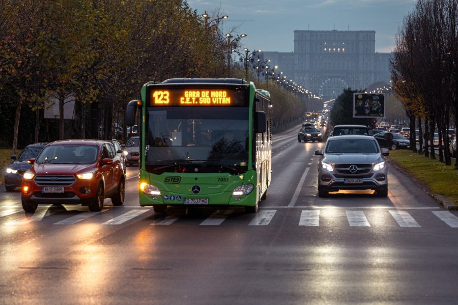 13 linii de autobuz vor circula modificat, în timpul nopții, până pe 19 decembrie. Troleibuzele ...