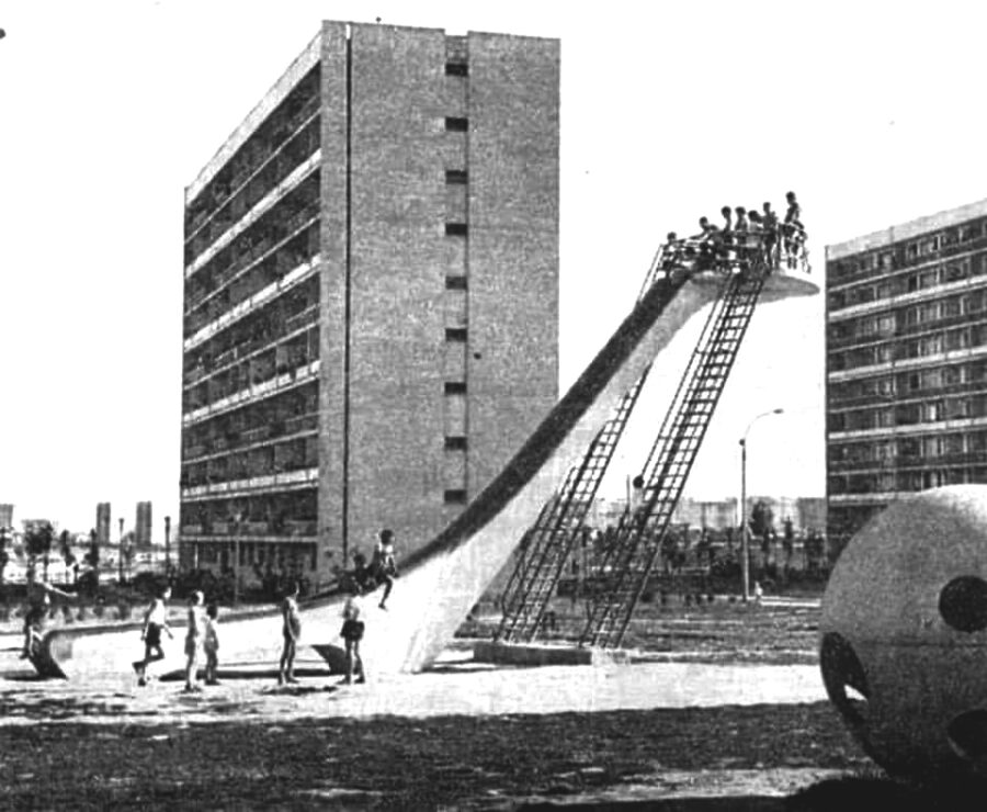 „Tobogan Titan“ - Buletin de București