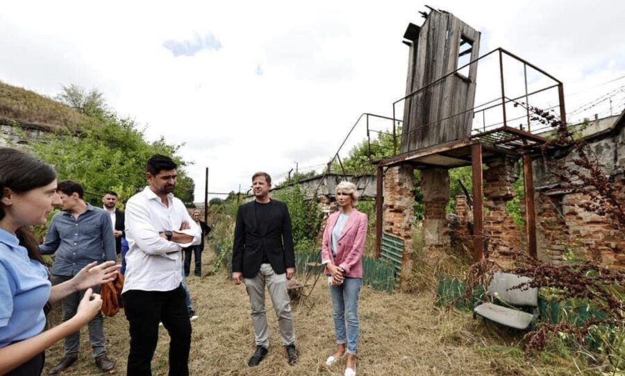 Președintele CJ Ilfov, condamnat pentru corupție, anunță că fosta ...