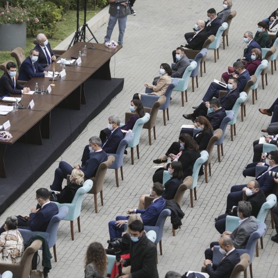 Fostul ministru PSD și fostul consilier al Vioricăi Dăncilă, Ilan ... Fostul ministru PSD și fostul consilier al Vioricăi Dăncilă, Ilan ...